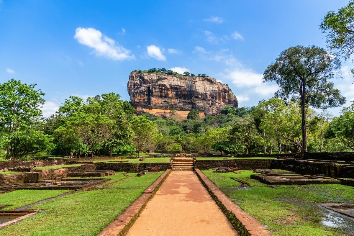 Sri Lanka Highlights Tour - Get quote for this amazing 13-day tour